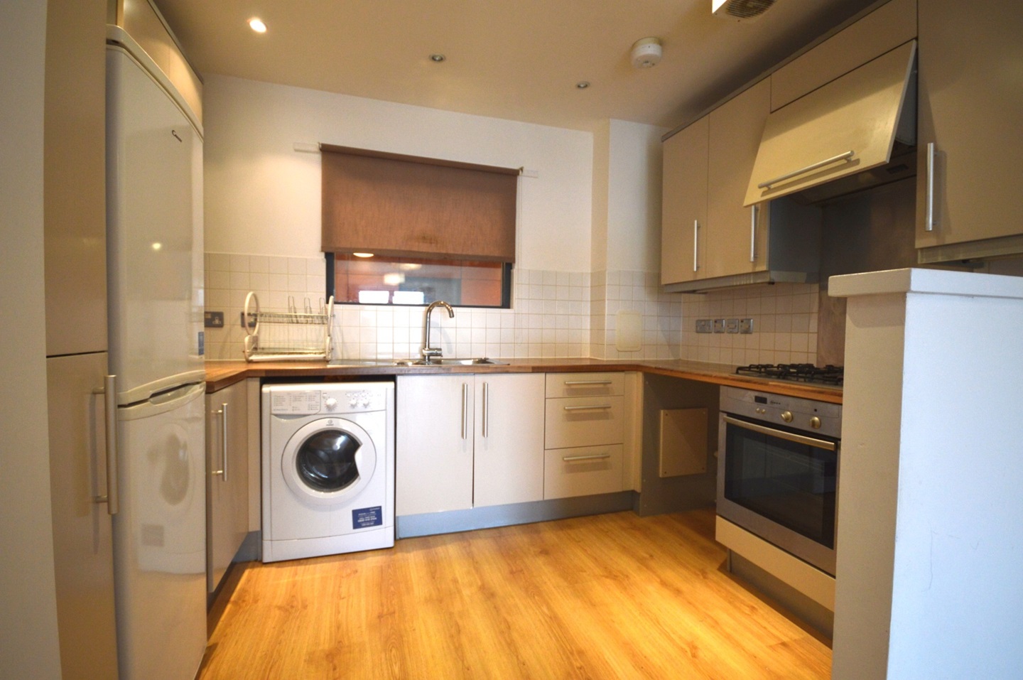 London - 2 Bed Flat, Hannah Building, E1 - To Rent Now for £2,000.00 p/m