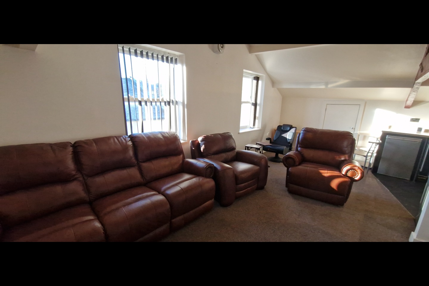 Burnley - 1 Bed Flat, Elizabeth House, BB11 - To Rent Now for £550.00 p/m