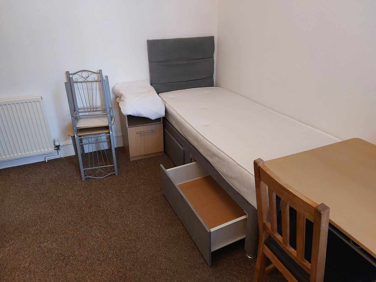 London - Studio Flat, Saltram Crescent, W9 - To Rent Now for £950.00 p/m