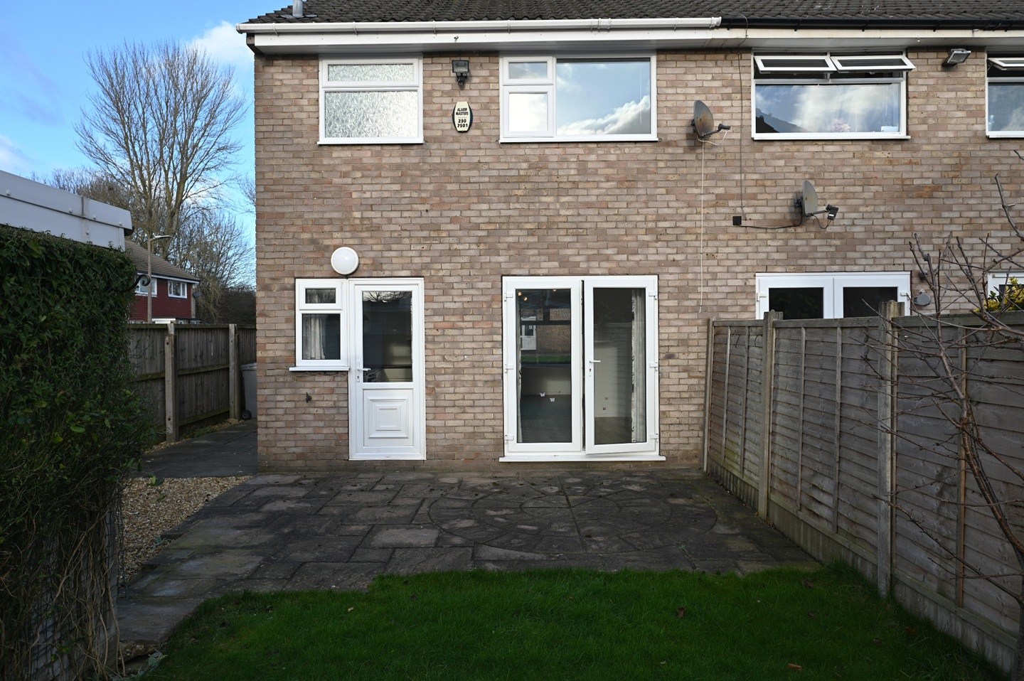 Sale - 3 Bed Semi-Detached House, Riley Close, M33 - To Rent Now for £ ...