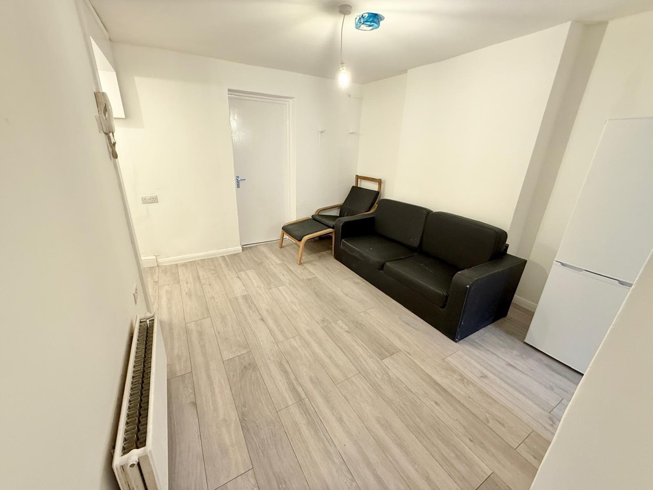 London - 3 Bed Flat, Lewisham Way, SE14 - To Rent Now for £2,350.00 p/m