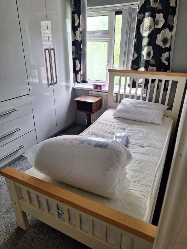 Manchester - Room in a Shared House, Addison Crescent, M16 - To Rent ...