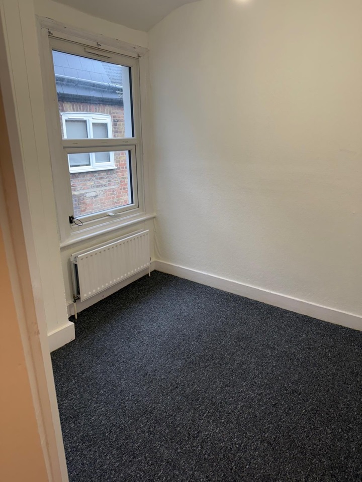 London - 3 Bed Maisonette, Sellincourt Road, SW17 - To Rent Now for £ ...