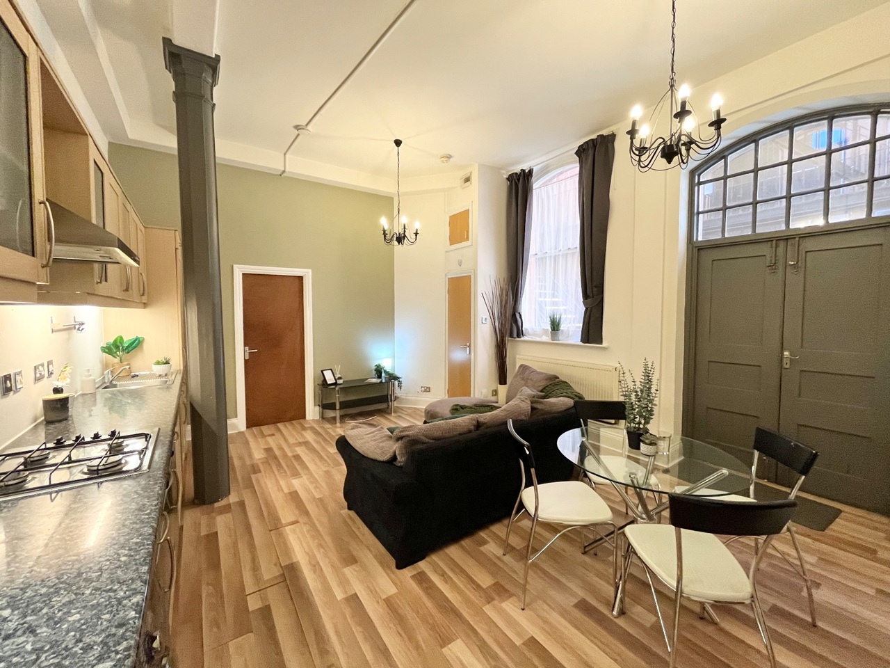 Nottingham - 1 Bed Flat, Mills Building, NG1 - To Rent Now for £1,000. ...