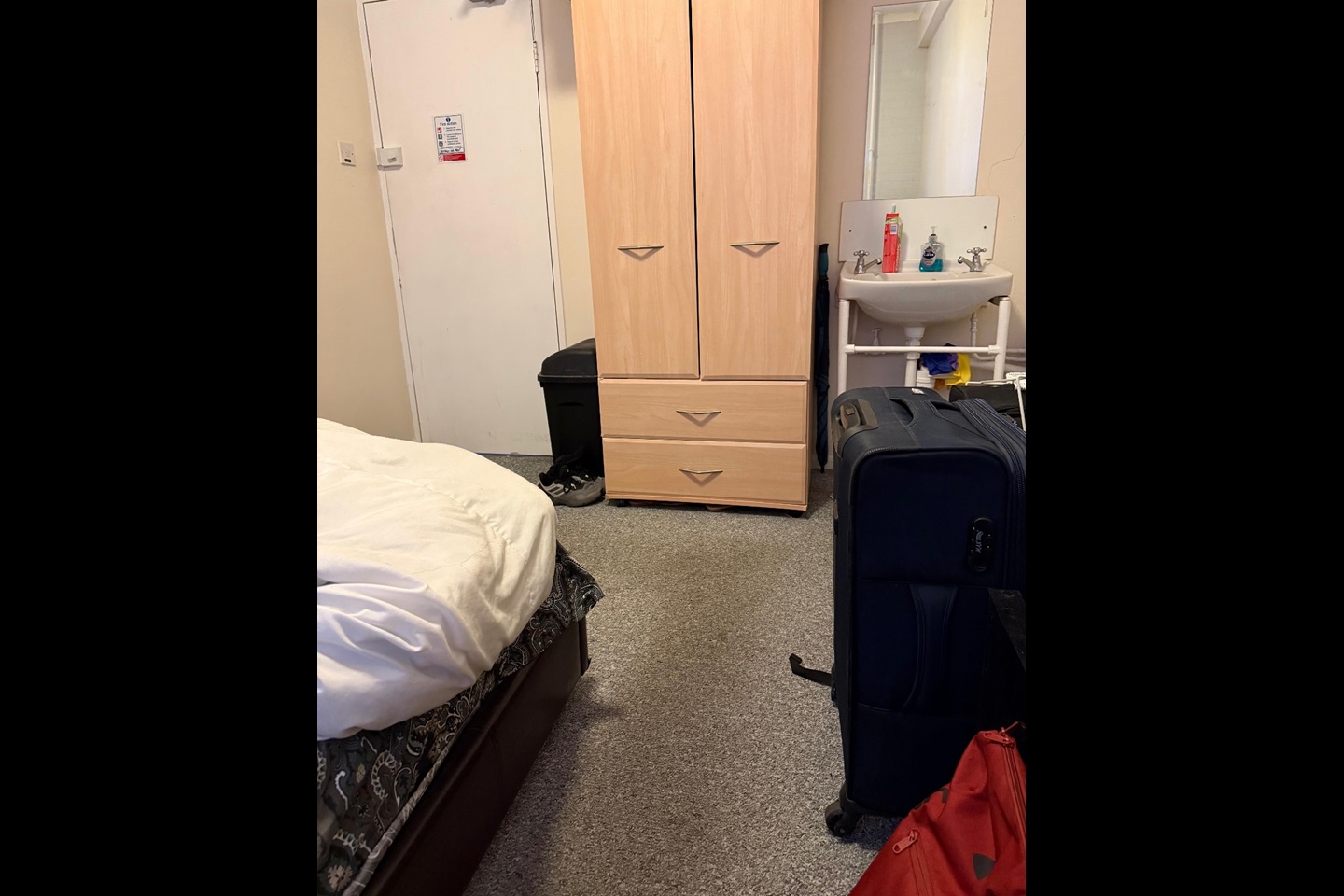 Manchester - Room in a Shared House, Montgomery House, M16 - To Rent ...