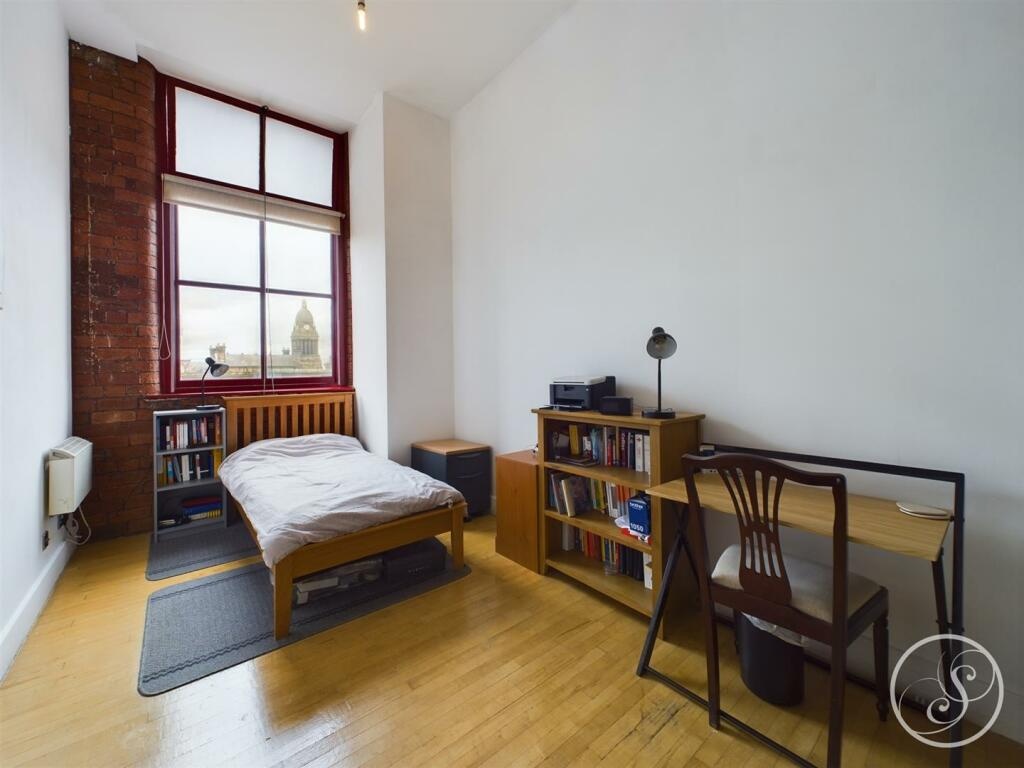 Leeds - 1 Bed Flat, Centaur House, LS1 - To Rent Now for £850.00 p/m