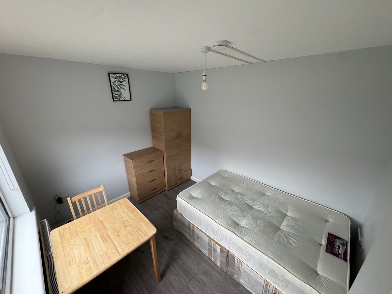 London - Room in a Shared House, Trent Gardens, N14 - To Rent Now for £ ...