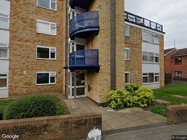 London - 1 Bed Flat, St. Giles Court, W13 - To Rent Now for £917.11 p/m