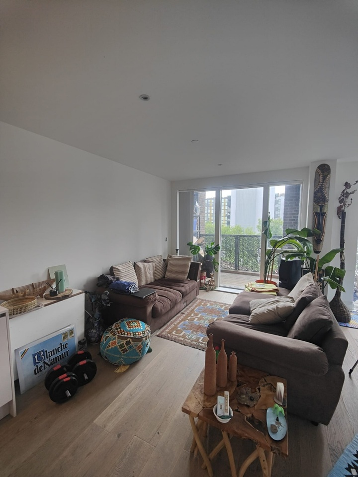 London - 2 Bed Flat, Loampit Vale, SE13 - To Rent Now for £2,205.00 p/m