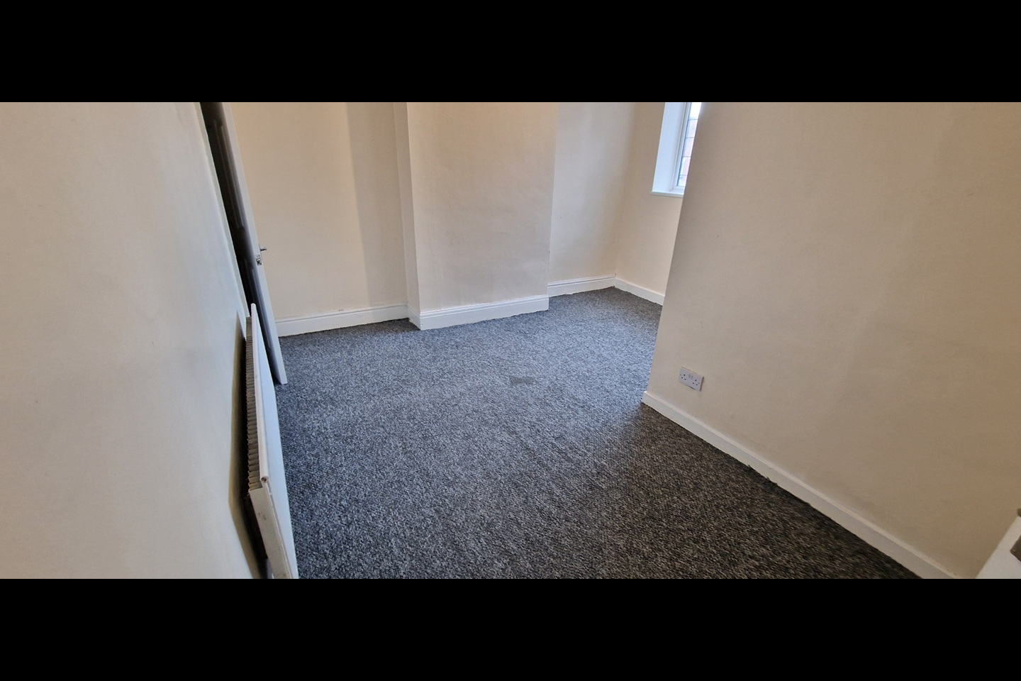 Rotherham - 3 Bed Flat, Rotherham, S62 - To Rent Now for £750.00 p/m