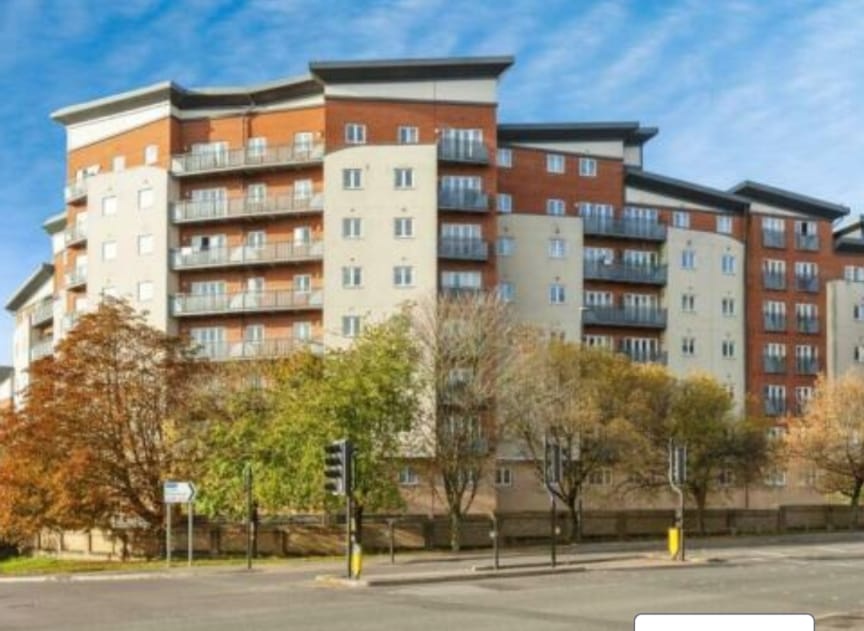 Slough - 1 Bed Flat, Aspects Court, SL1 - To Rent Now for £1,050.00 p/m