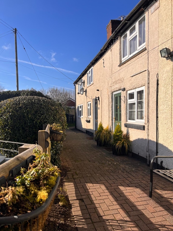 Hallow, Worcester - 1 Bed Terraced House, Heath Terrace, WR2 - To Rent ...