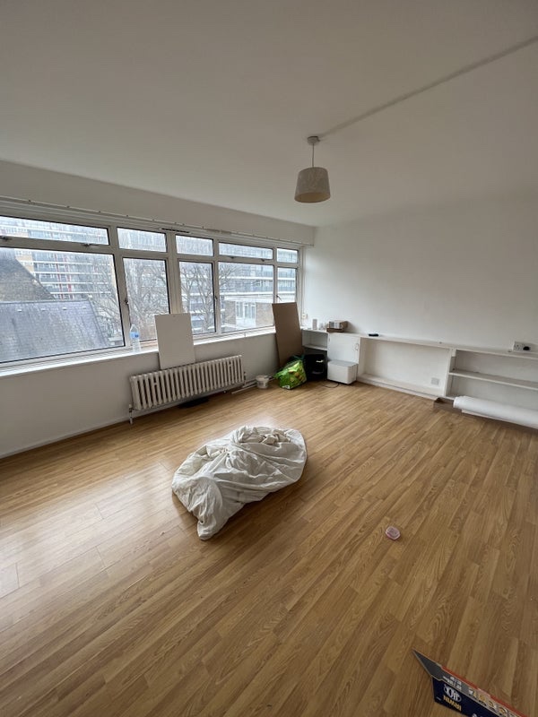 London - 3 Bed Flat, Bramwell House, SW1V - To Rent Now for £2,700.00 p/m
