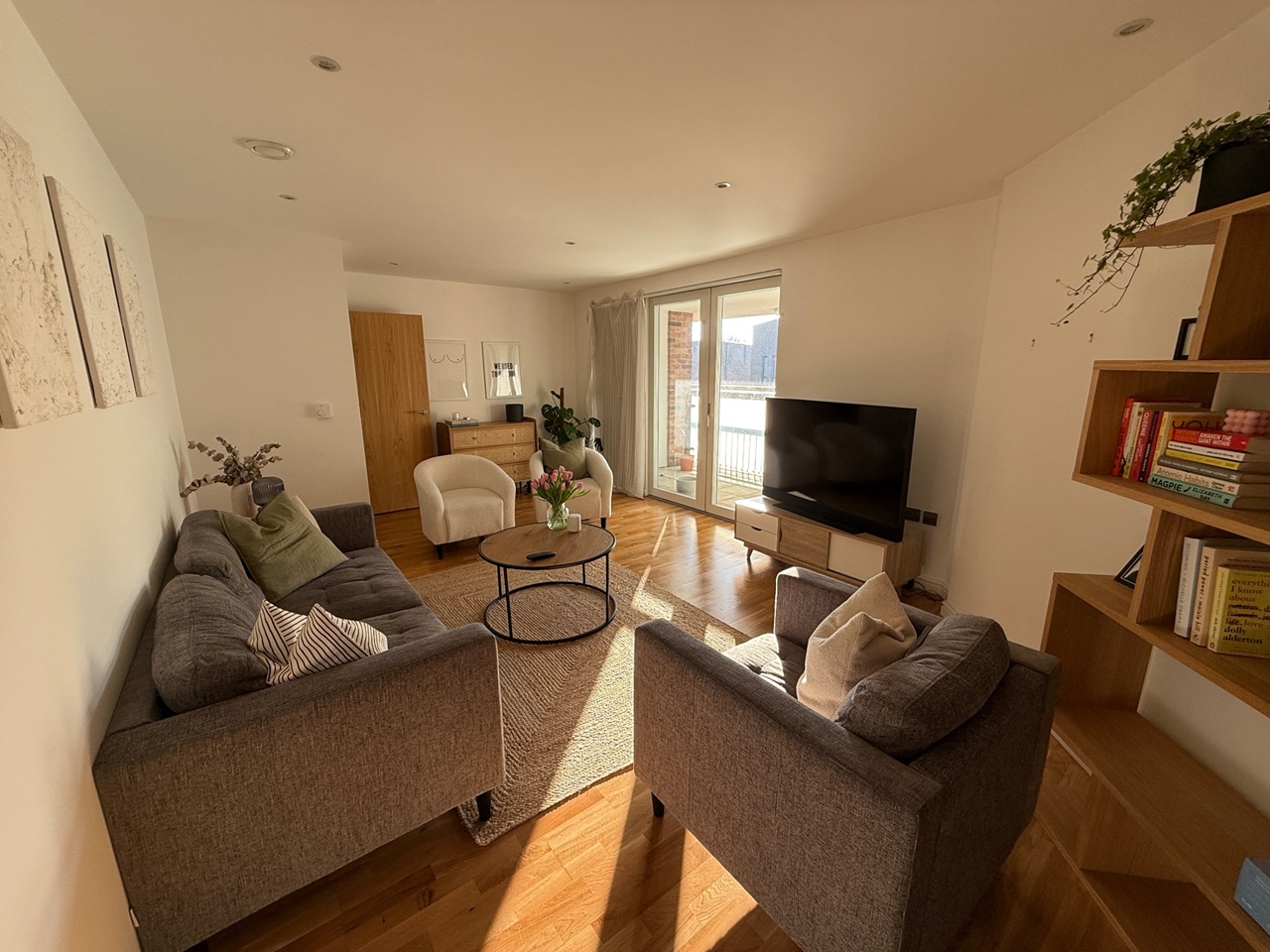 London - Room in a Shared Flat, Giles Court, E2 - To Rent Now for £ ...