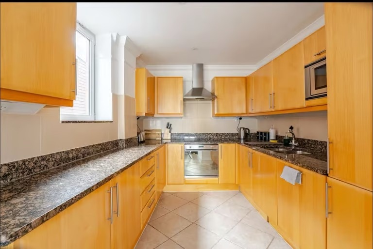 London - 2 Bed Flat, Bridgegate House, SE1 - To Rent Now for £4,500.00 p/m