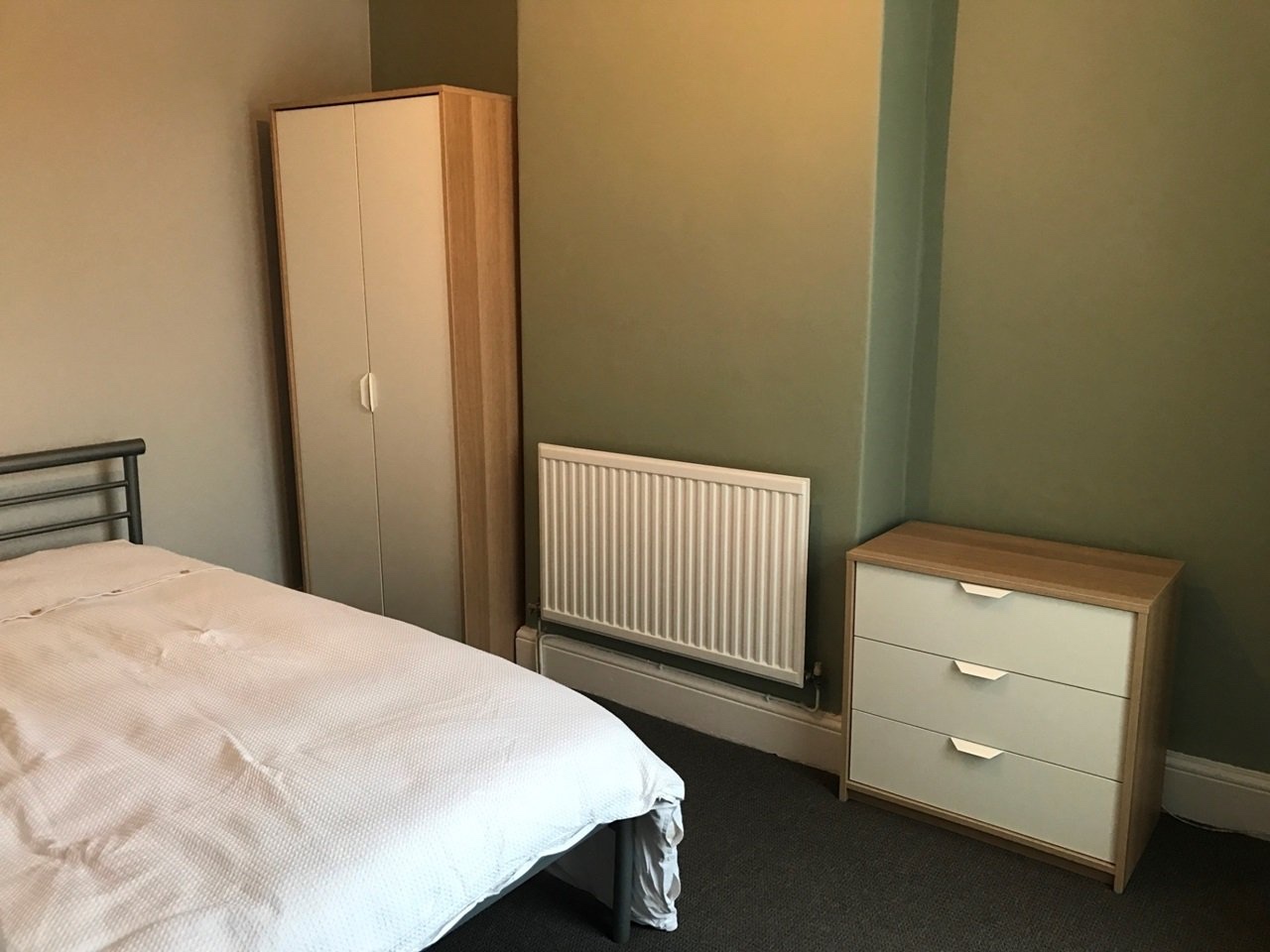 Chester - Room in a Shared House, Cherry Road, CH3 - To Rent Now for £ ...