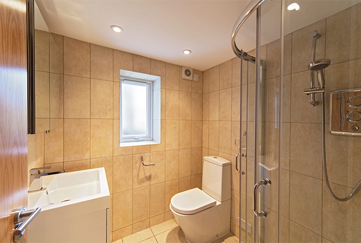 London - 1 Bed Flat, Loftus Road, W12 - To Rent Now for £1,700.00 p/m