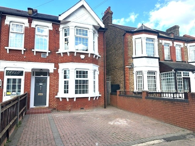 Hounslow - 4 Bed Semi-Detached House, Bulstrode Road, TW3 - To Rent Now ...