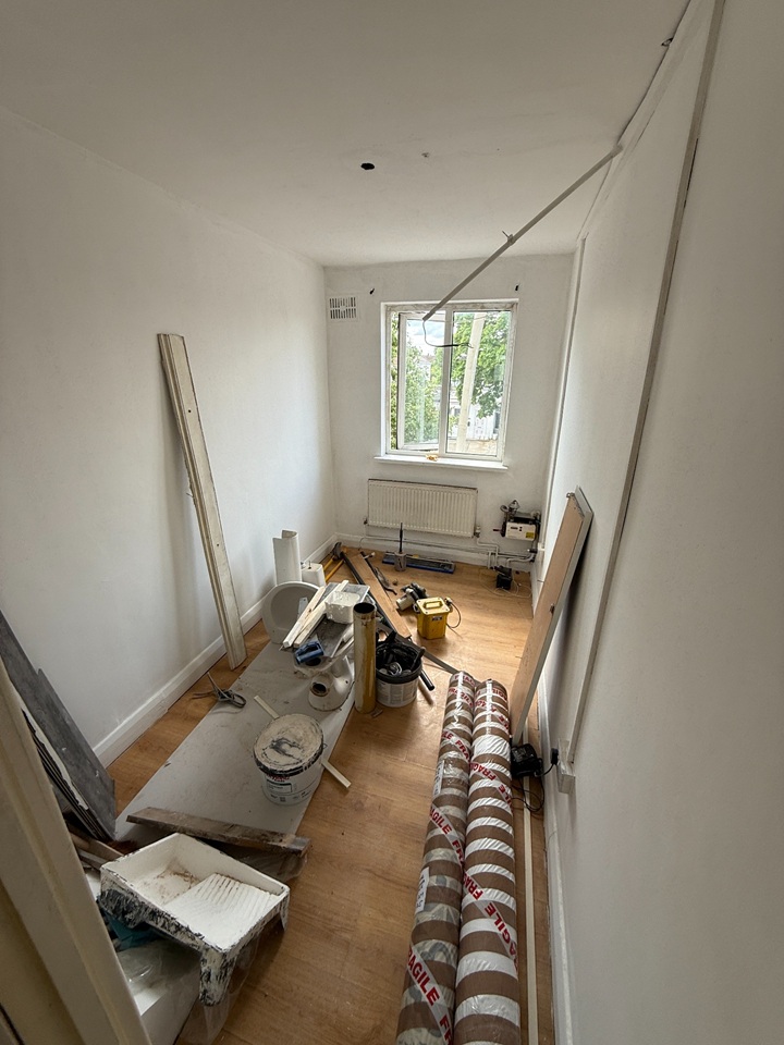 Perivale, Greenford - 2 Bed Flat, Bilton Road, UB6 - To Rent Now for £ ...