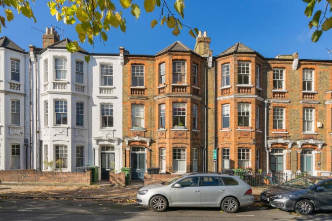 London - 2 Bed Flat, Stockwell, SW9 - To Rent Now for £2,200.00 p/m