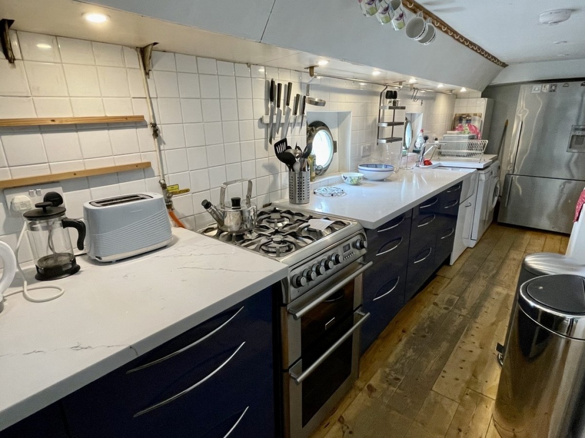 Gweek, Helston - 3 Bed House Boat, Gweek Quay Boatyard, TR12 - To Rent ...