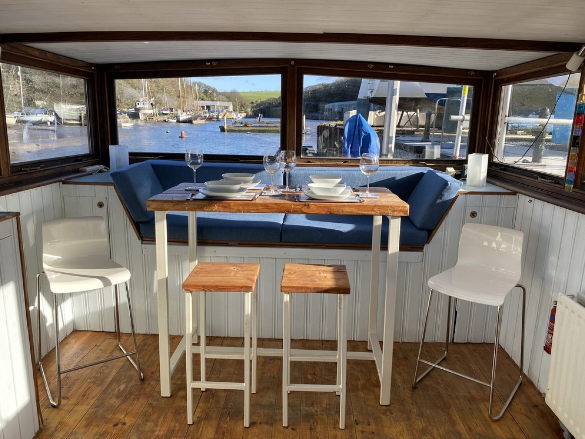 Gweek, Helston - 3 Bed House Boat, Gweek Quay Boatyard, TR12 - To Rent ...