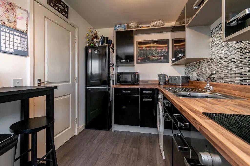 Edinburgh - 2 Bed Flat, Slateford Gait, EH11 - To Rent Now for £1,300. ...