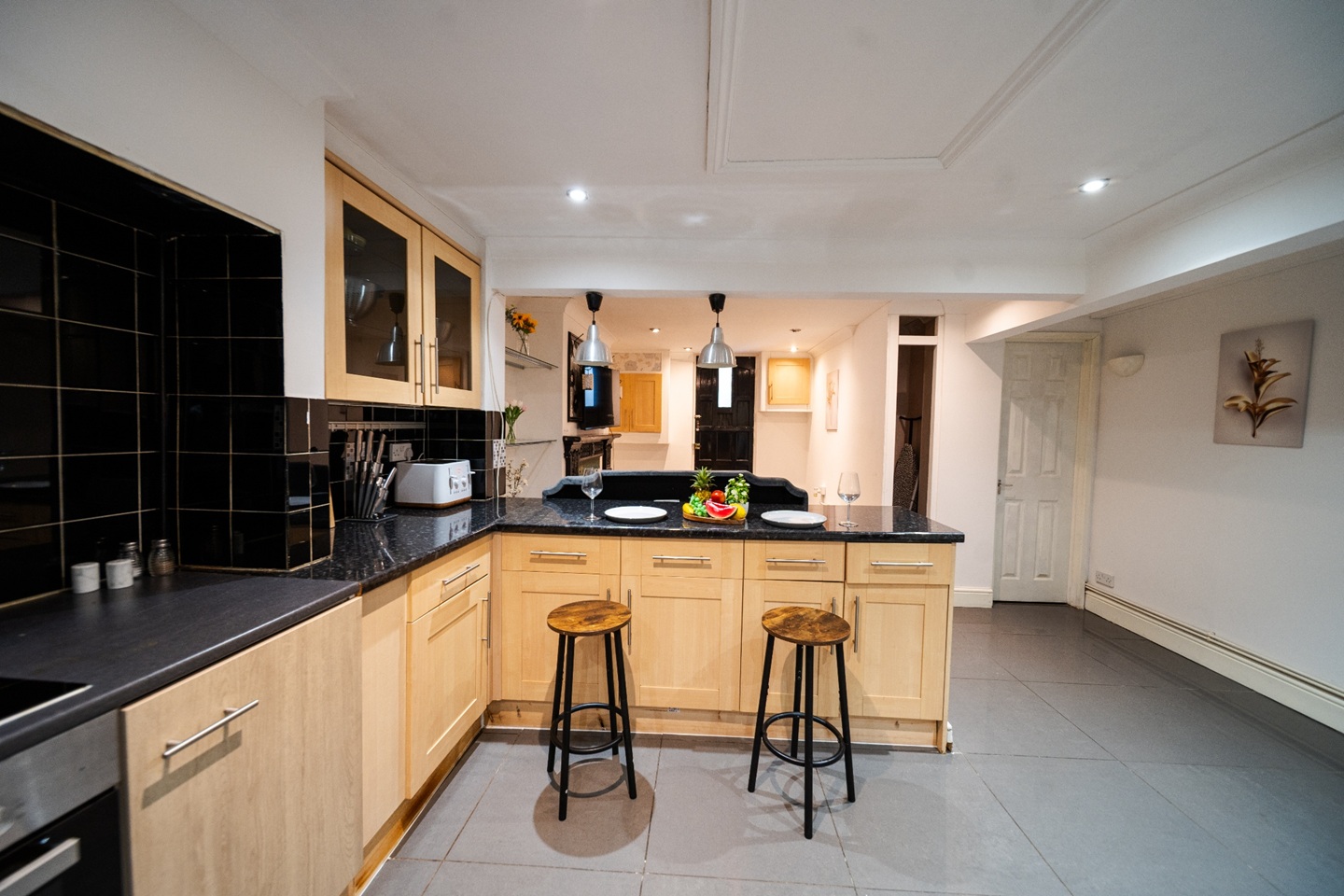 Southsea - Studio Flat, Pains Road, PO5 - To Rent Now for £800.00 p/m