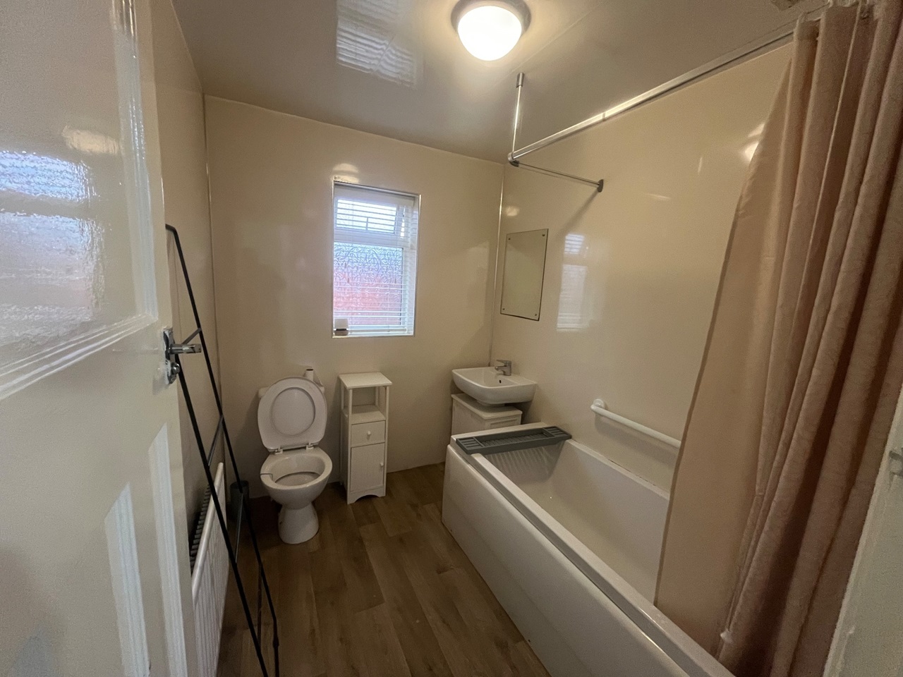 Whitley Bay - 2 Bed Flat, Fairfield Drive, NE25 - To Rent Now for £900. ...