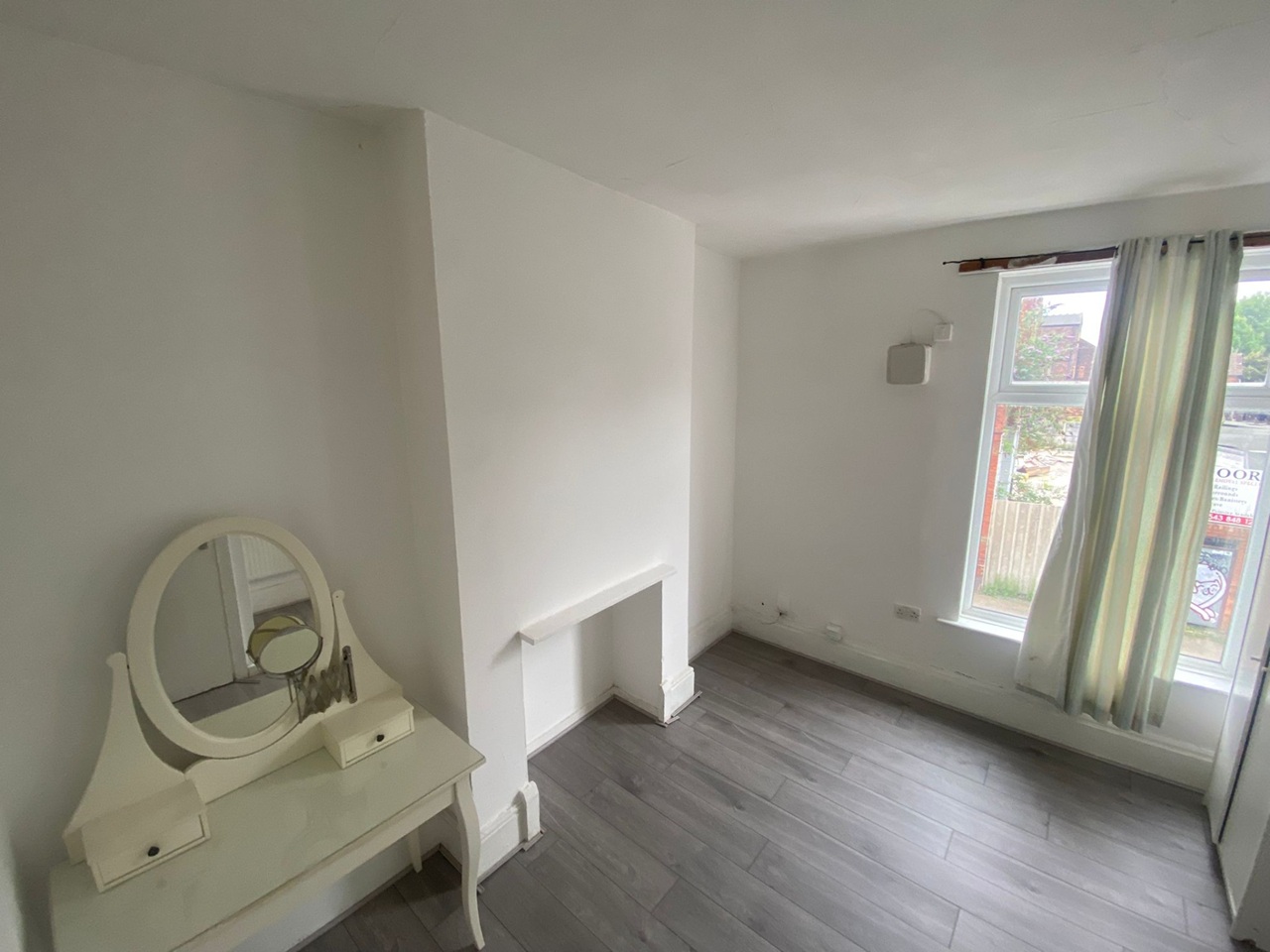 Manchester - 2 Bed Flat, Stockport Road, M19 - To Rent Now for £775.00 p/m