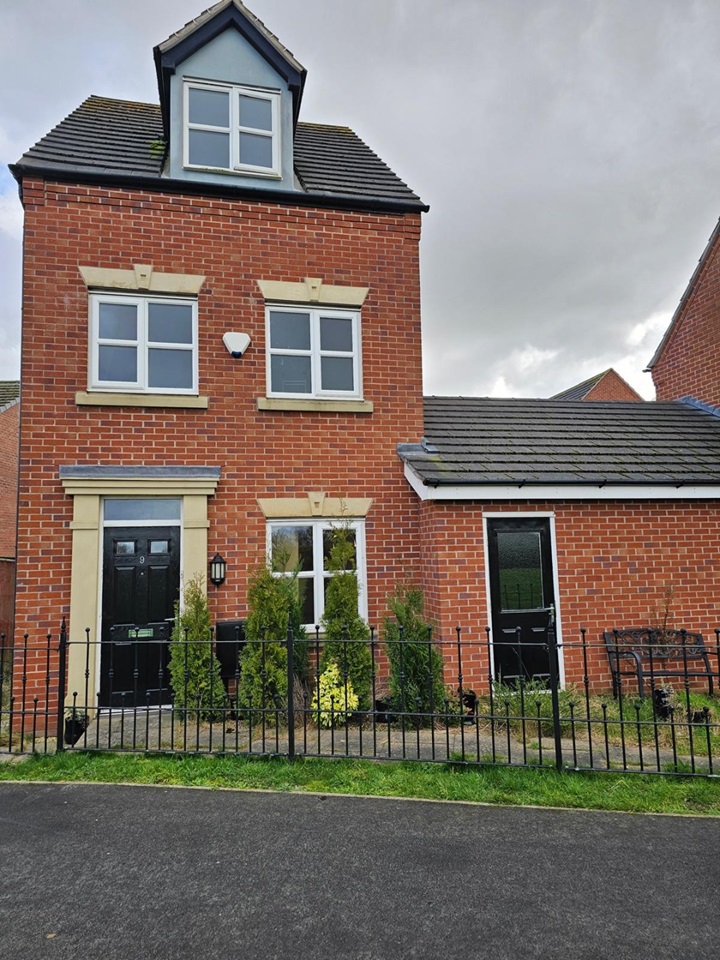 Tamworth - 3 Bed Detached House, Leven Road, B77 - To Rent Now for £ ...