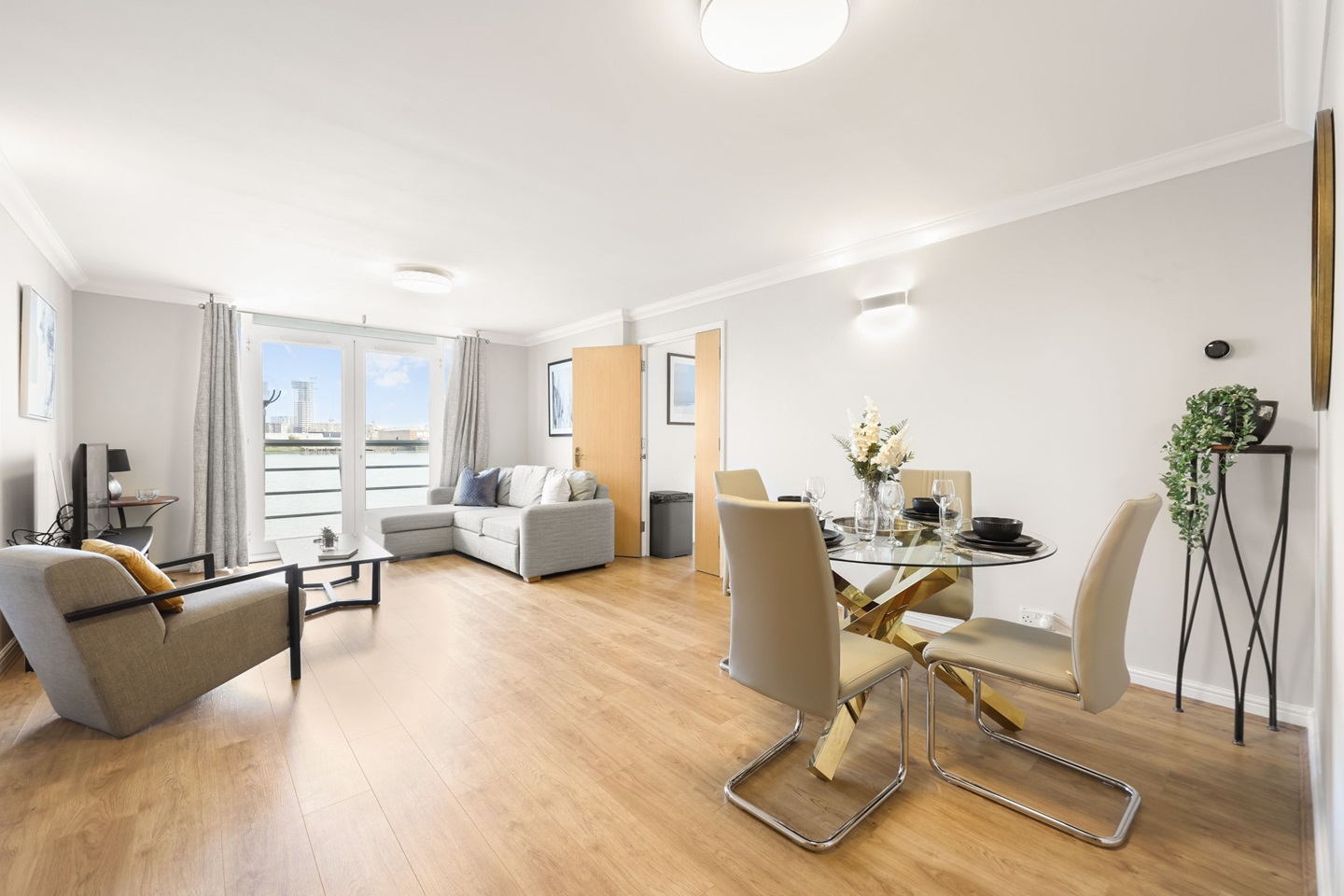 London - 2 Bed Flat, Millennium Drive, E14 - To Rent Now for £4,250.00 p/m