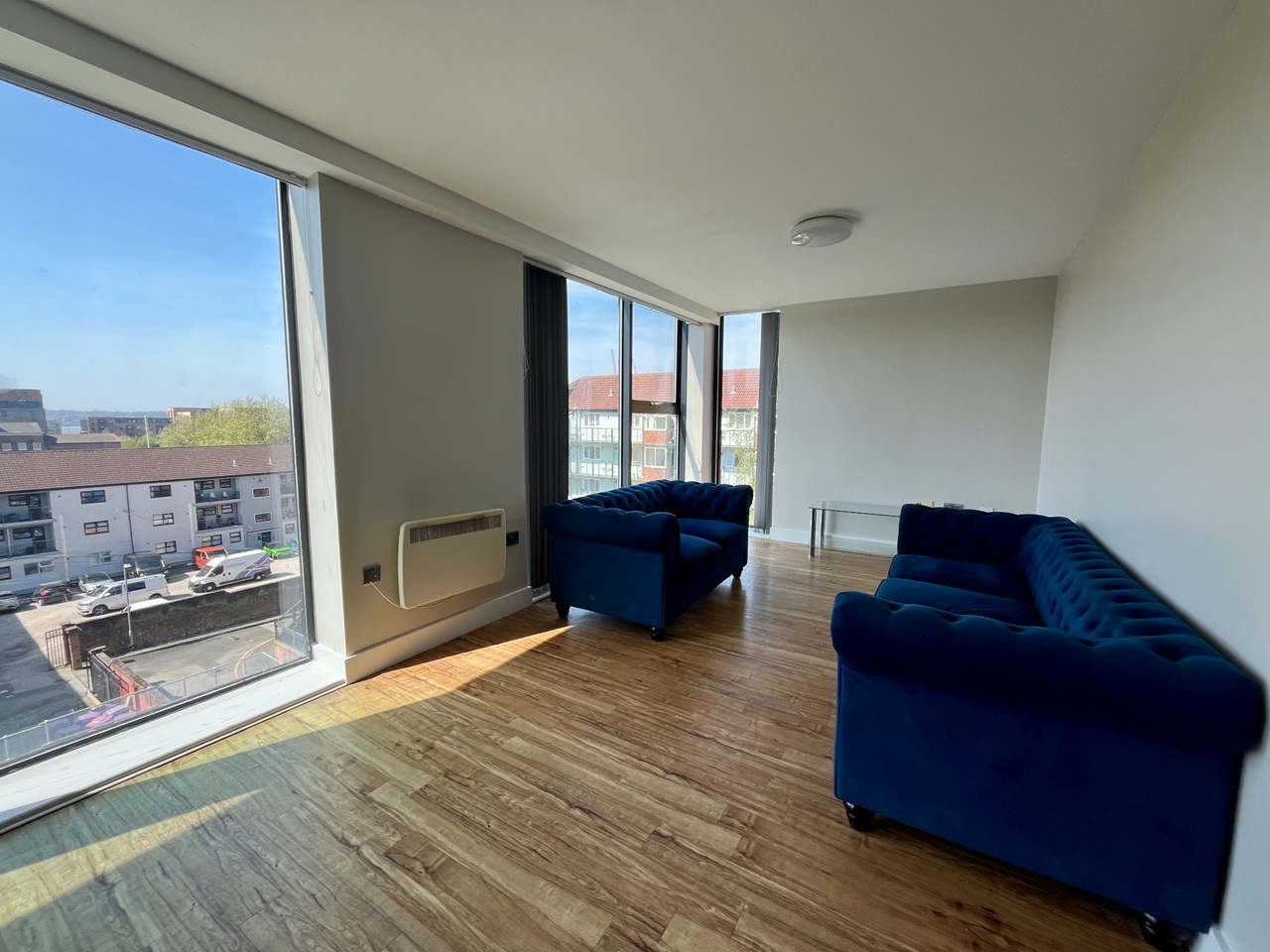 Liverpool - 2 Bed Flat, Sankey Street, L1 - To Rent Now for £1,050.00 p/m