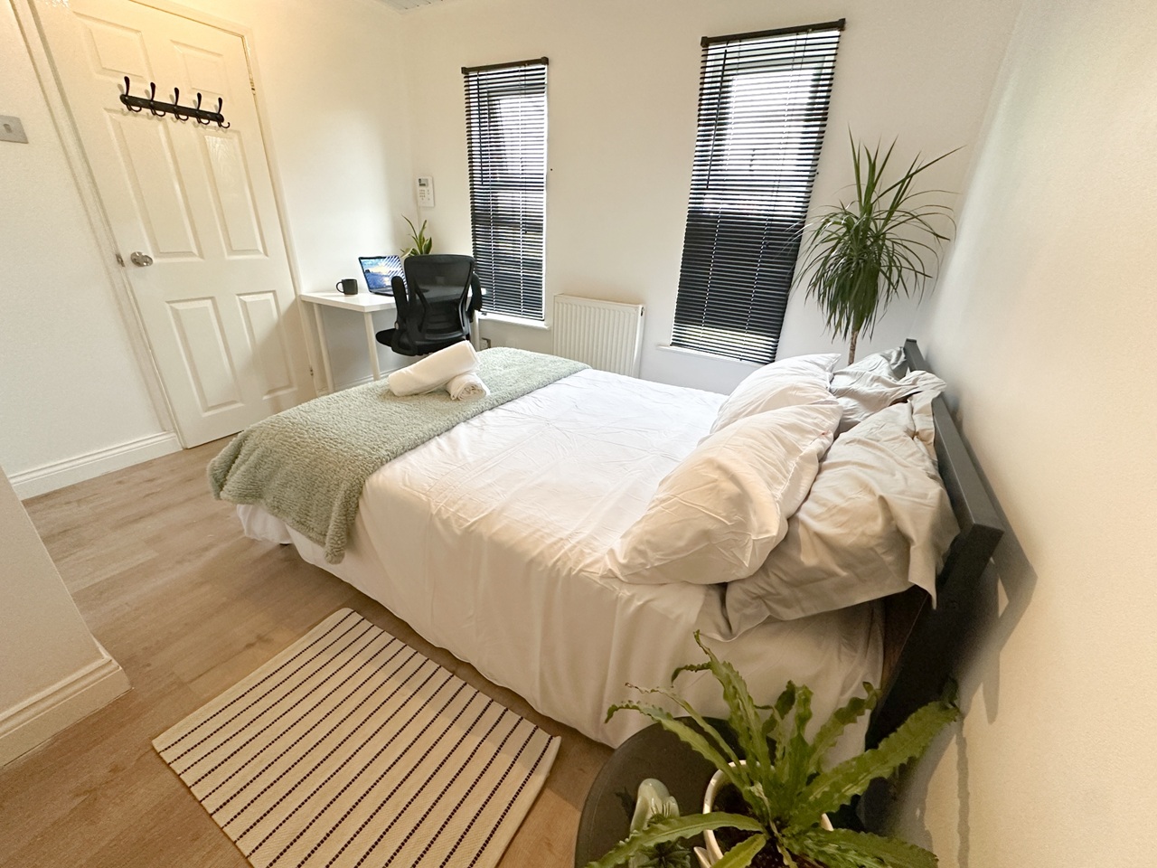 Basildon - Room in a Shared House, Ryedene, SS16 - To Rent Now for £775 ...