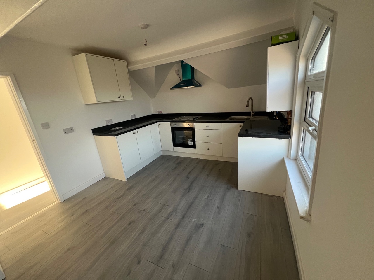 Brierley Hill - 1 Bed Flat, Brettell Lane, DY5 - To Rent Now for £675. ...