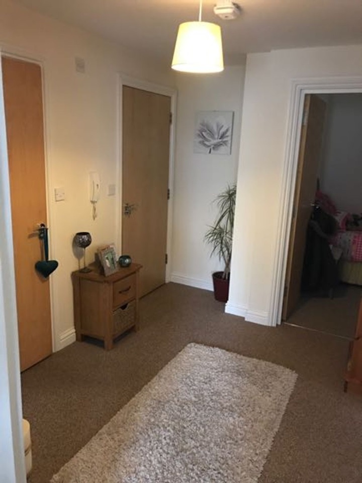 Parkstone, Poole - 2 Bed Flat, Sea View Road, BH12 - To Rent Now for £ ...