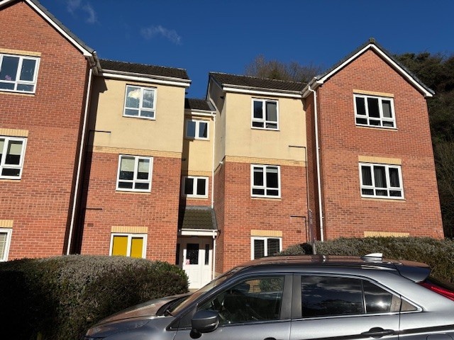 Nottingham - 2 Bed Flat, Eccles Way, NG3 - To Rent Now for £850.00 p/m