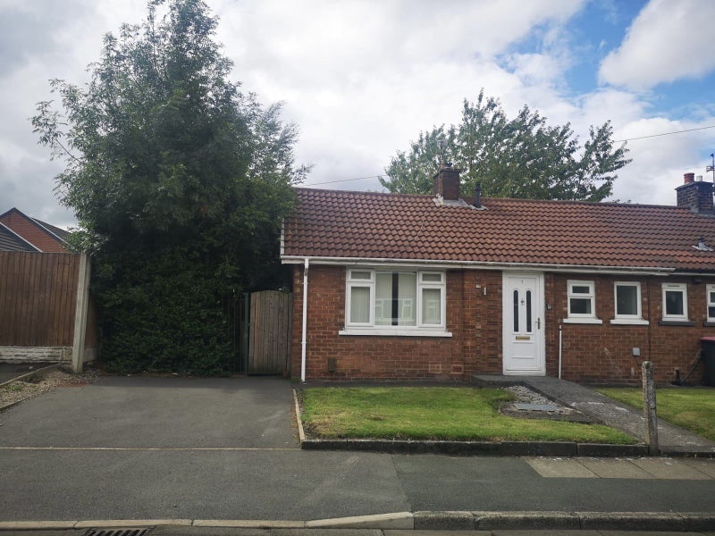 Little Hulton, Manchester - 2 Bed Bungalow, Crescent Drive, M38 - To ...