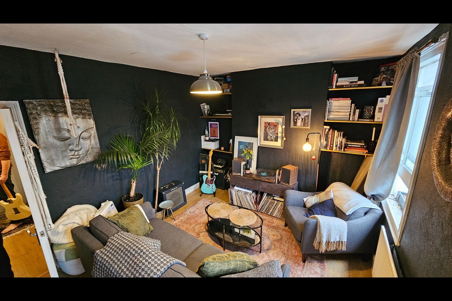 London - 2 Bed Flat, Mabley Street, E9 - To Rent Now for £1,895.00 p/m