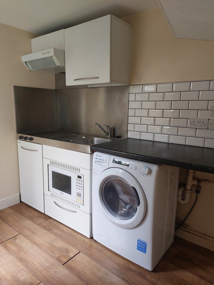 London - Studio Flat, London, N19 - To Rent Now for £1,350.00 p/m