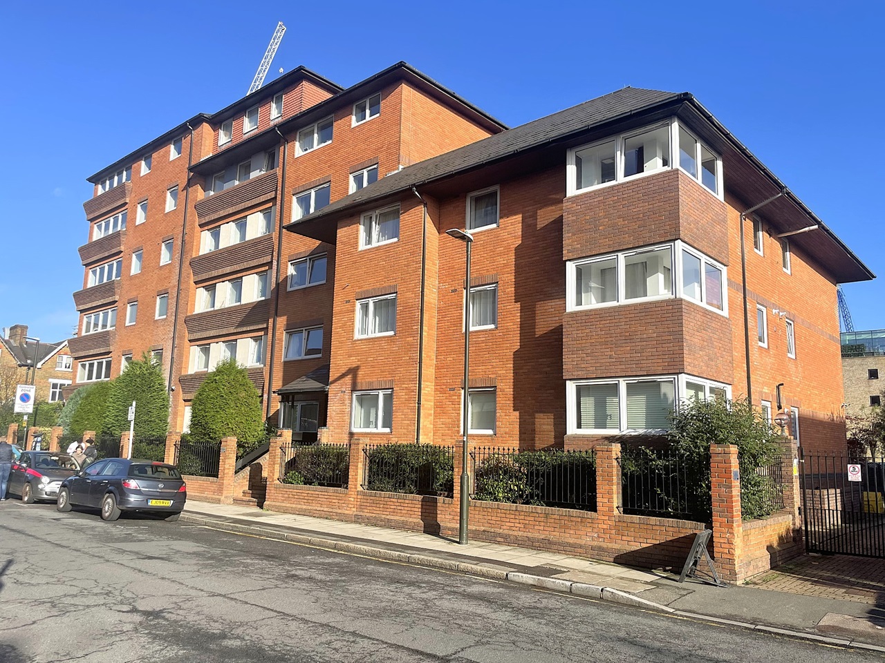 Wimbledon - 2 Bed Flat, Viscount Point, SW19 - To Rent Now for £2,100. ...