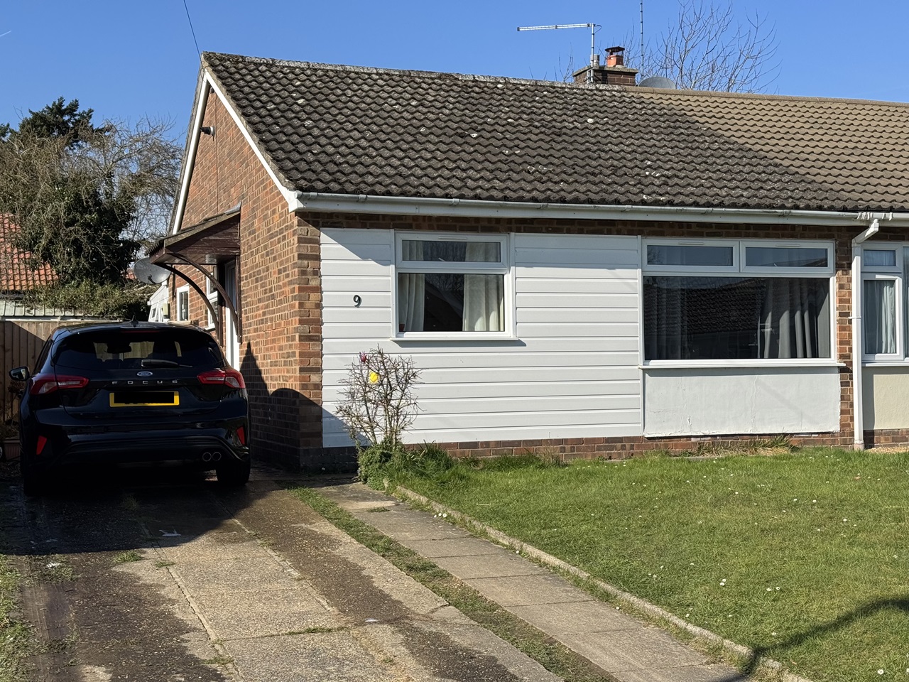 Brundall, Norwich - 2 Bed Bungalow, Brecklands Road, NR13 - To Rent Now ...
