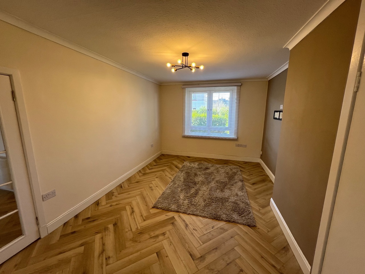 Edinburgh - 2 Bed Flat, Saughton Park, EH12 - To Rent Now for £1,100.00 p/m