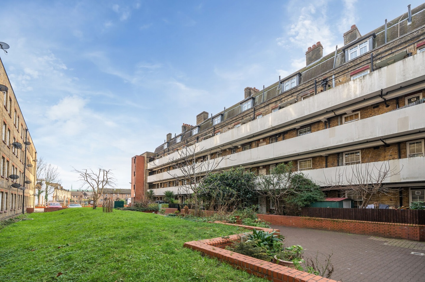 London - 2 Bed Maisonette, Colet House, SE17 - To Rent Now for £1,650. ...