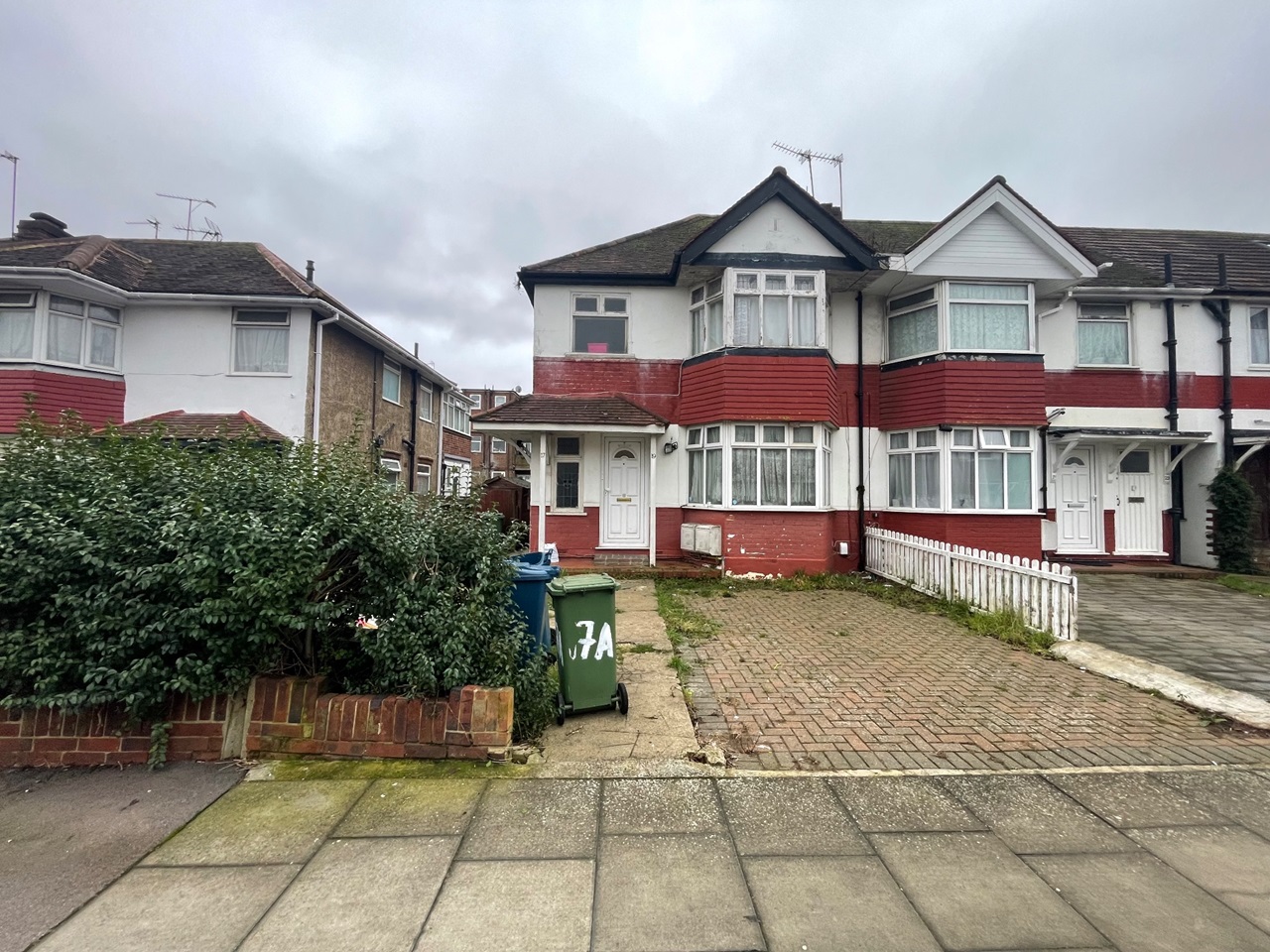 Stanmore - 1 Bed Flat, Everton Drive, HA7 - To Rent Now for £1,275.00 p/m