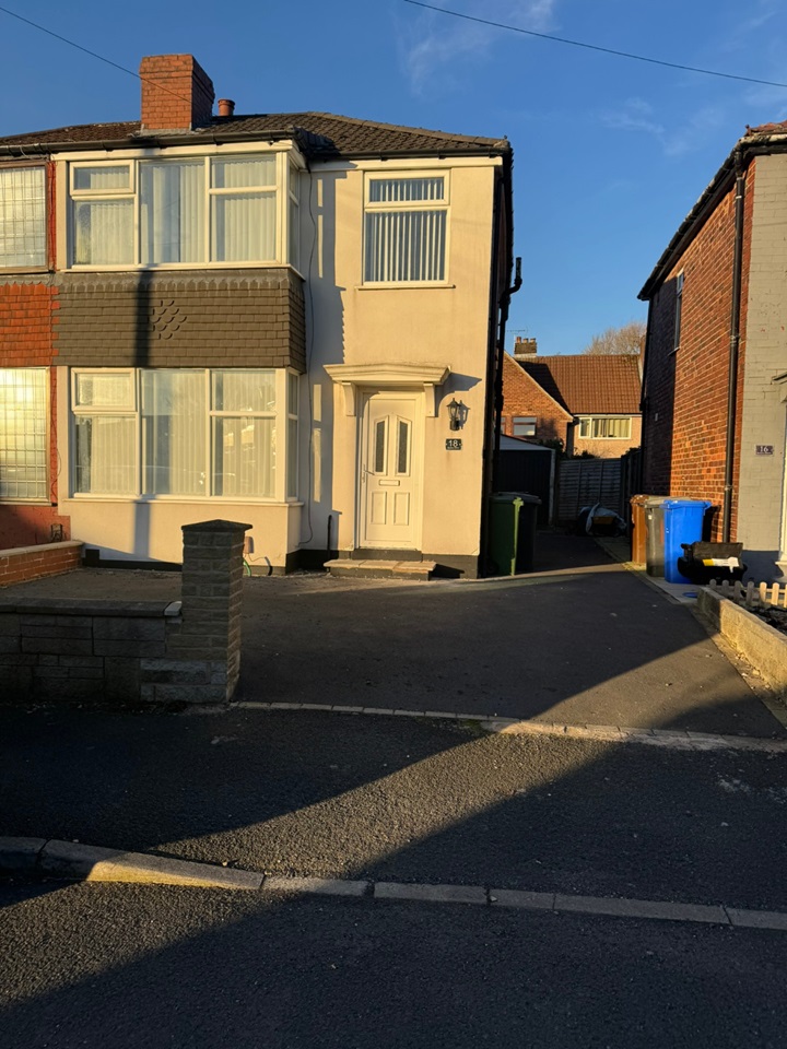 Droylsden, Manchester - 3 Bed Semi-Detached House, Sussex Drive, M43 - To Rent Now for £1,150.00 p/m