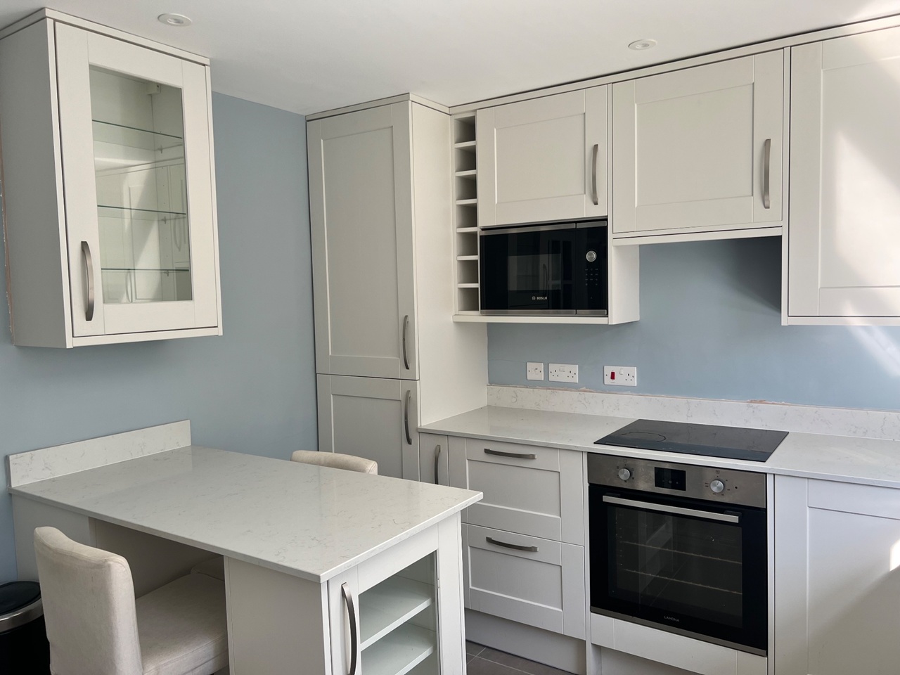 London - 2 Bed Flat, Maple Close, SW4 - To Rent Now for £2,750.00 p/m