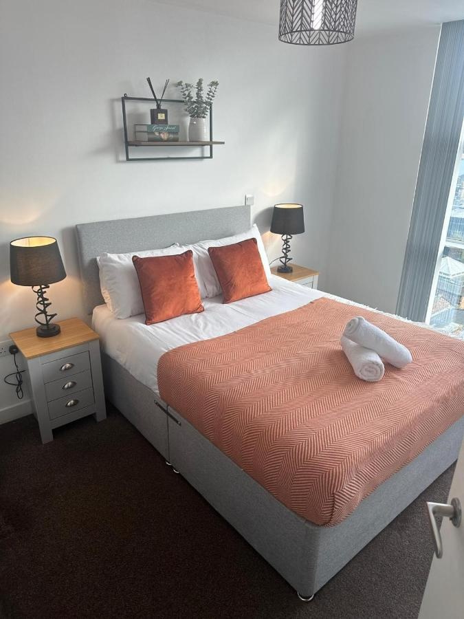 Merseyside - 1 Bed Flat, Cheapside, L2 - To Rent Now for £2,123.33 p/m