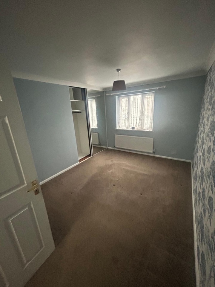 Luton - 3 Bed Detached House, Dovedale, LU2 - To Rent Now for £1,800.00 p/m