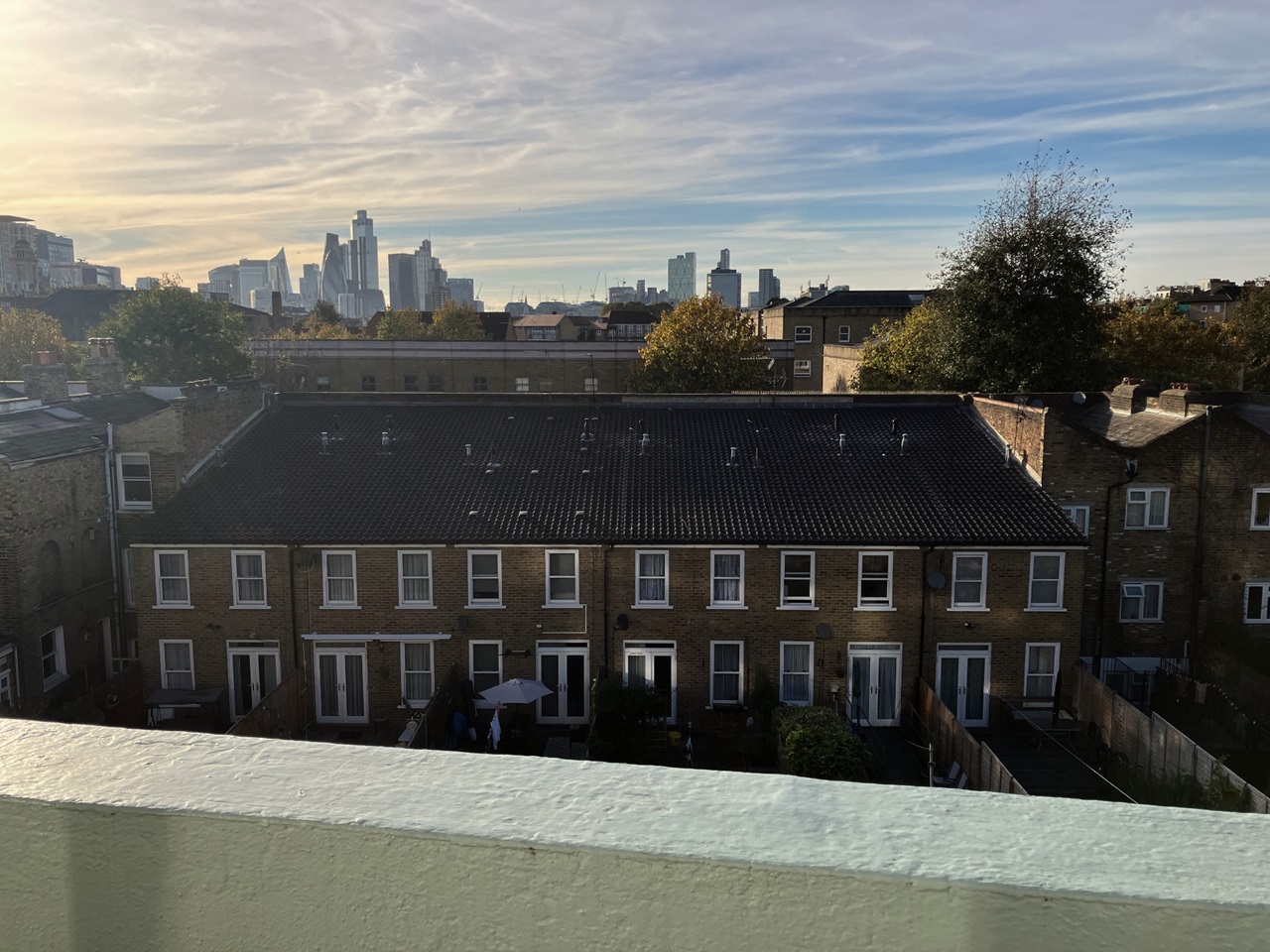London - 1 Bed Flat, Osier Court, E1 - To Rent Now for £1,850.00 p/m